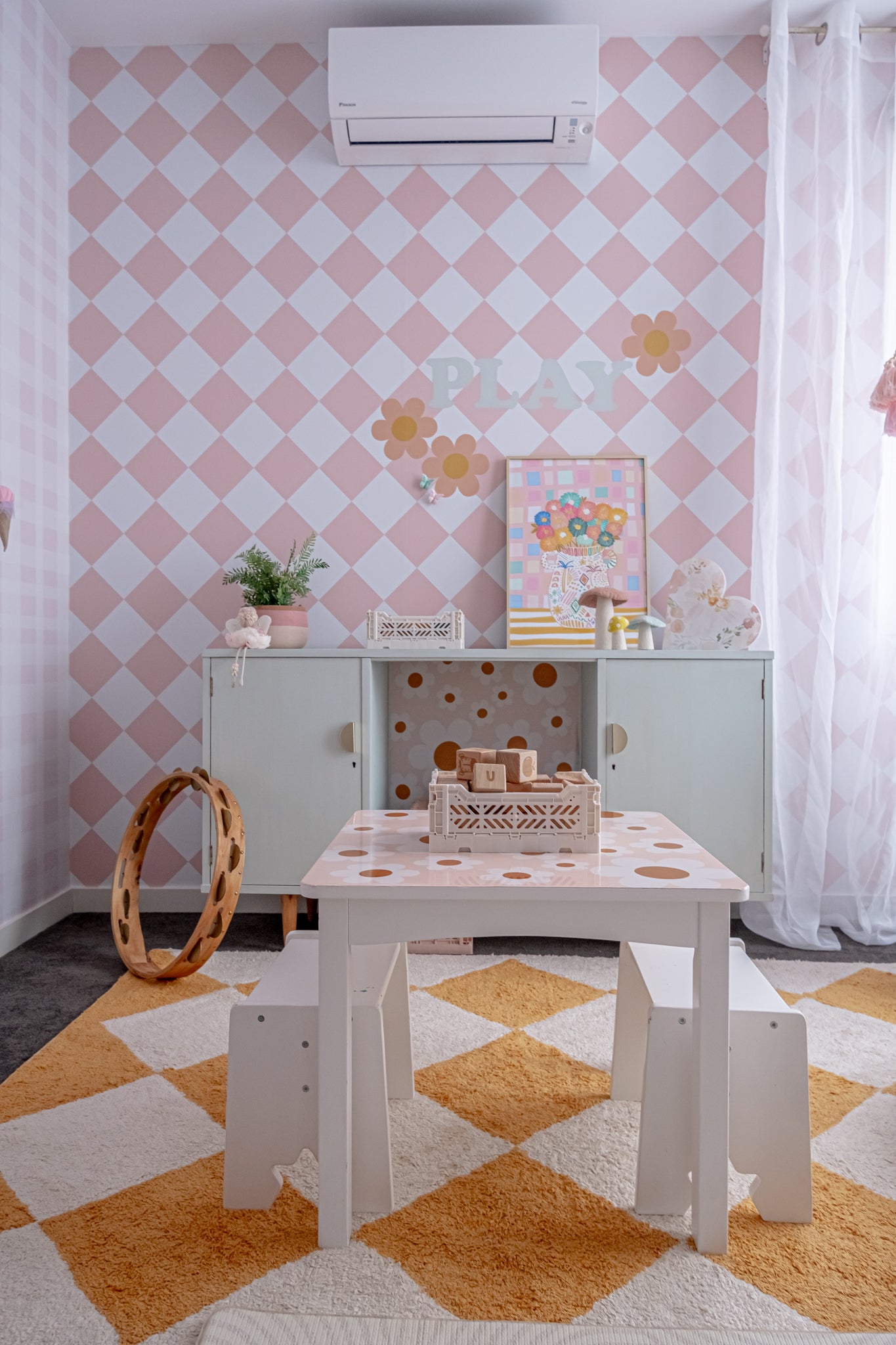 Diamond Checkers (several colourways) – L.A Neon